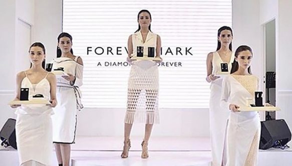 FOREVERMARK DIAMONDS TO BE SOLD IN 12 STORES IN INDONESIA - Israeli ...